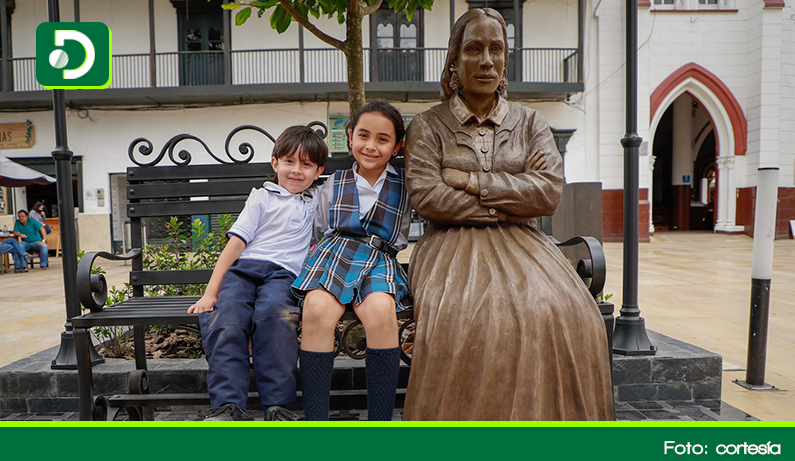 Inauguran en La Ceja estatua en homenaje a María Josefa Marulanda ...